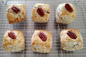 ピーカンナッツとは？くるみとの違いは？ ピーカンナッツのおすすめ商品・レシピをご紹介 | 富澤商店 Column