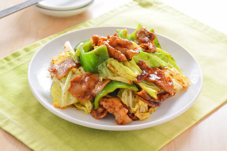 甜面醤（テンメンジャン）とは？コチュジャンとの違いは？手作りレシピや活用レシピをご紹介！ | 富澤商店 Column