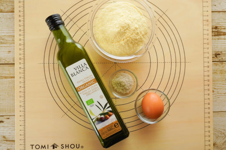 初心者でも簡単！セモリナ粉で作る、もちもち手打ちパスタの作り方 | 富澤商店 Column